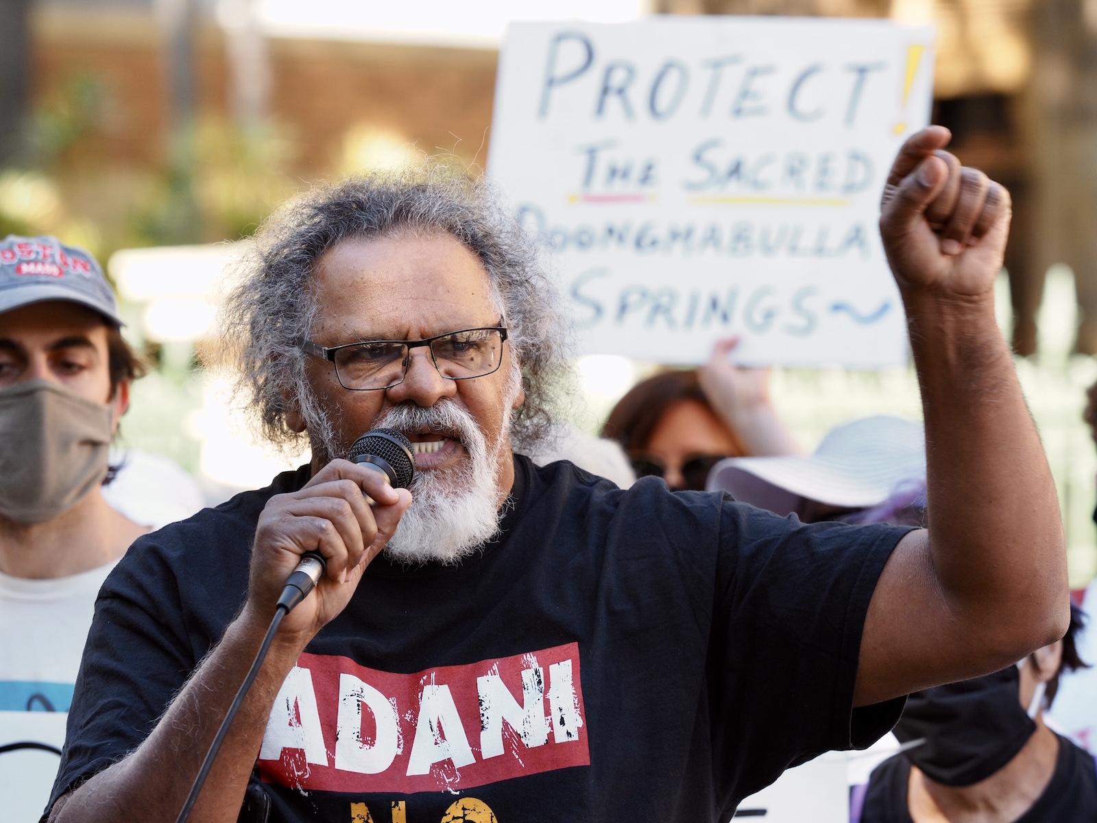 Protect the sacred Doongmabulla Springs and uphold W&J human rights ...